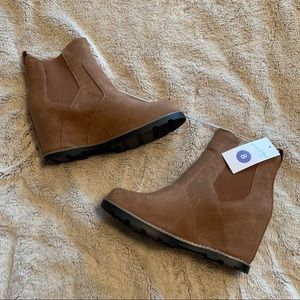 Universal Thread | Shoes | Tan Wedge Faux Suede Booties | Poshmark